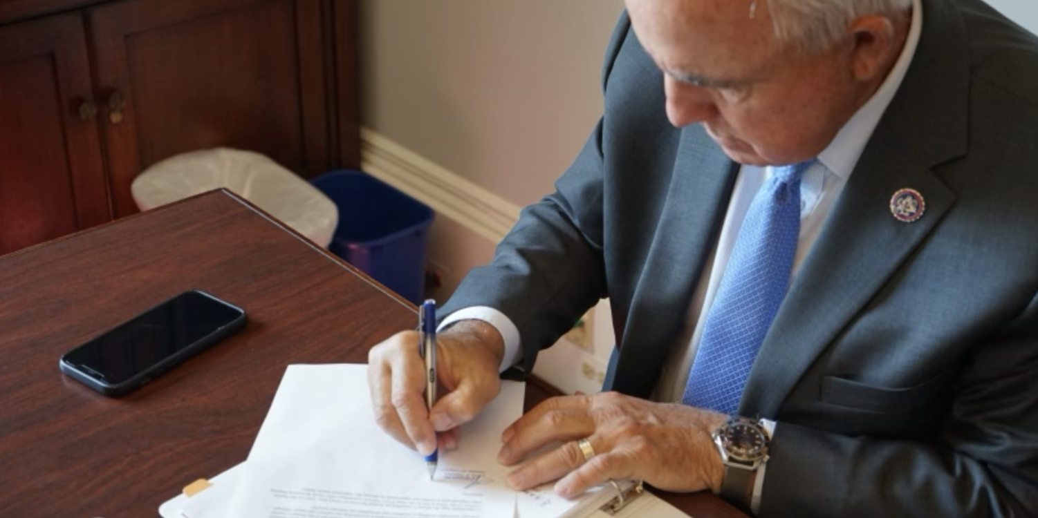 Congressman Carlos Gimenez